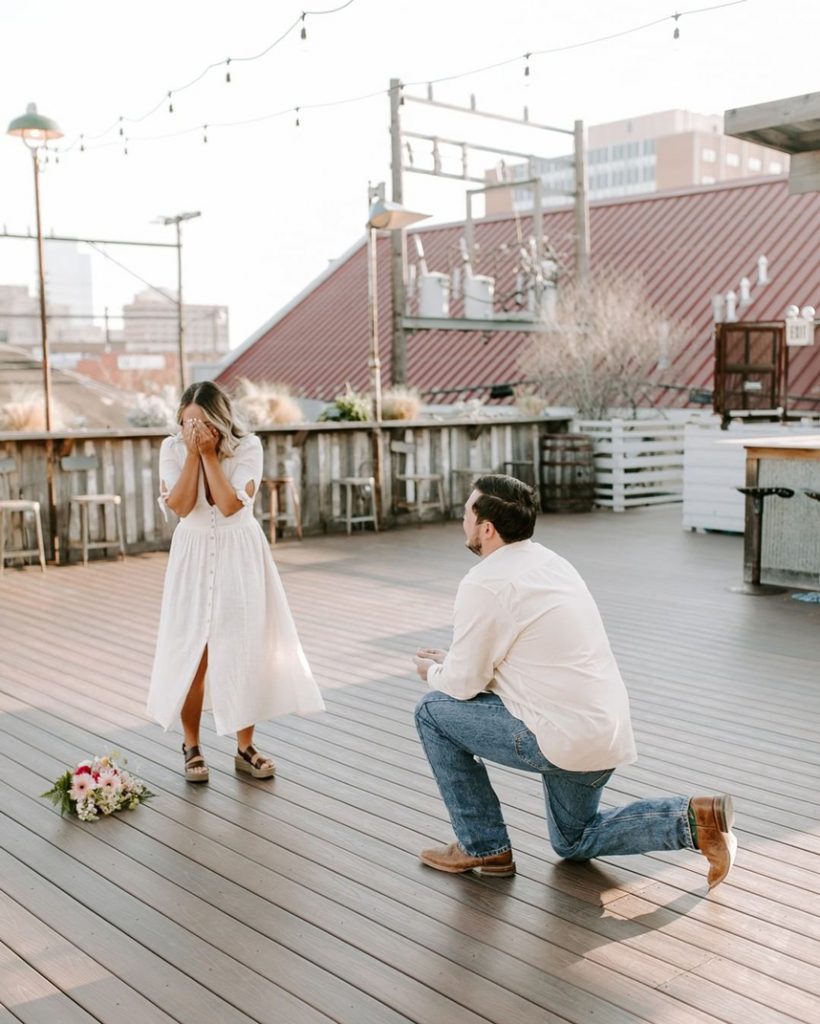 Have Your Dream Proposal During COVID-19 With These Romantic Ideas